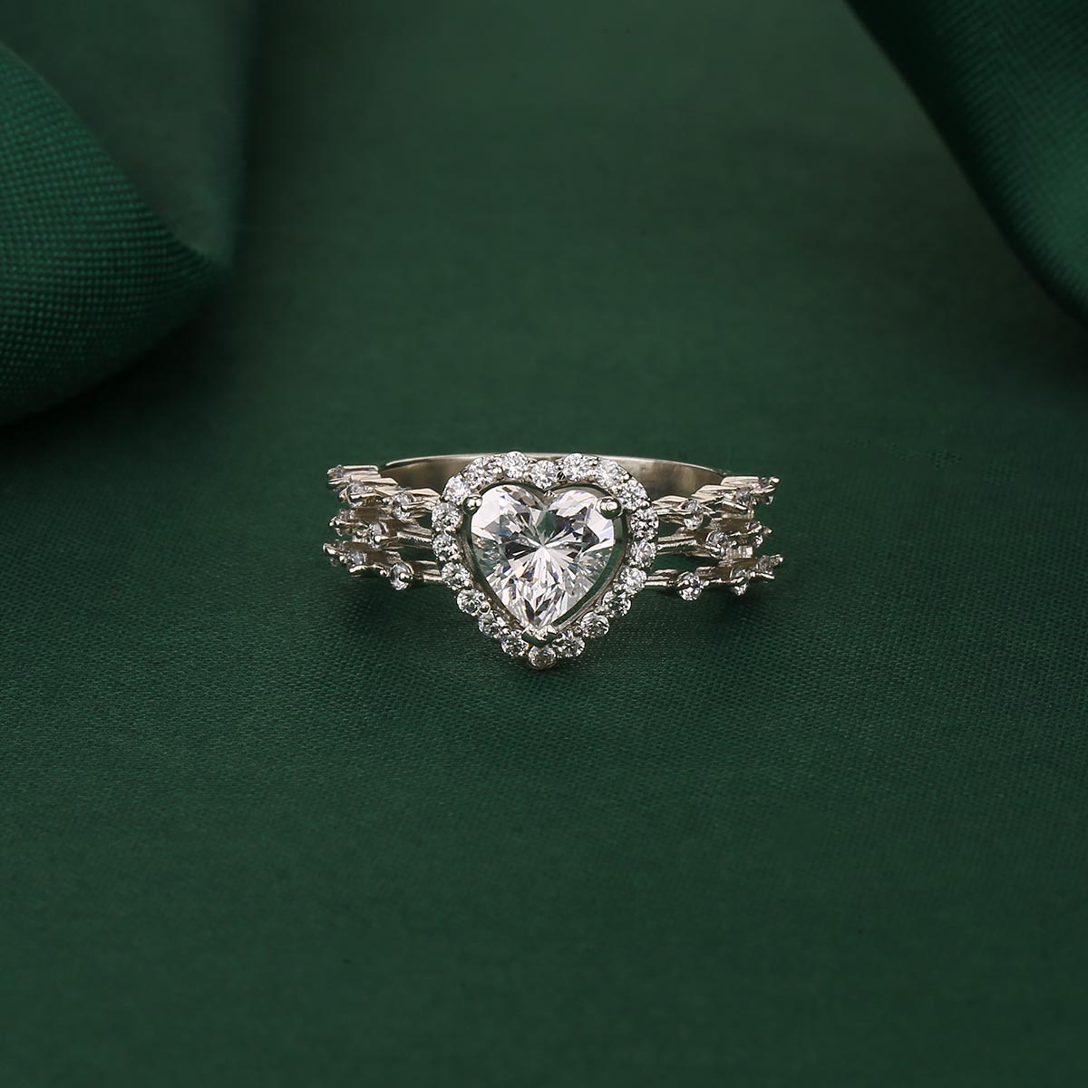 Lovable Ring – The Amethyst Store