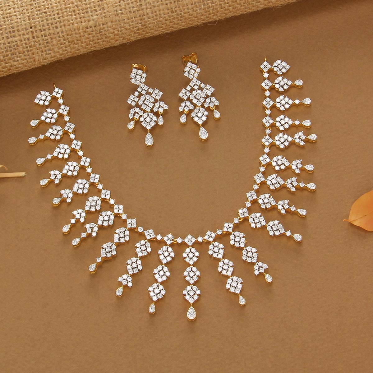 Ahanya Avikam Short Necklace Set – The Amethyst Store