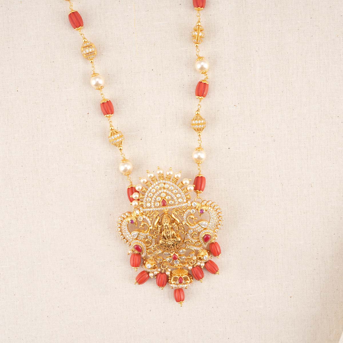 Panisha Pendant with Chain – The Amethyst Store
