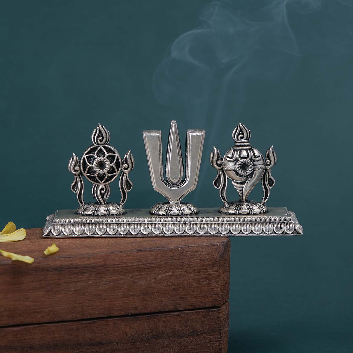 Buy Lord venkateswara shanku chakra set | 925 Pure Silver God Idols ...